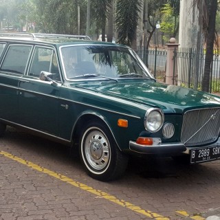 Lätt begagnad Volvo 165 | Klassiker